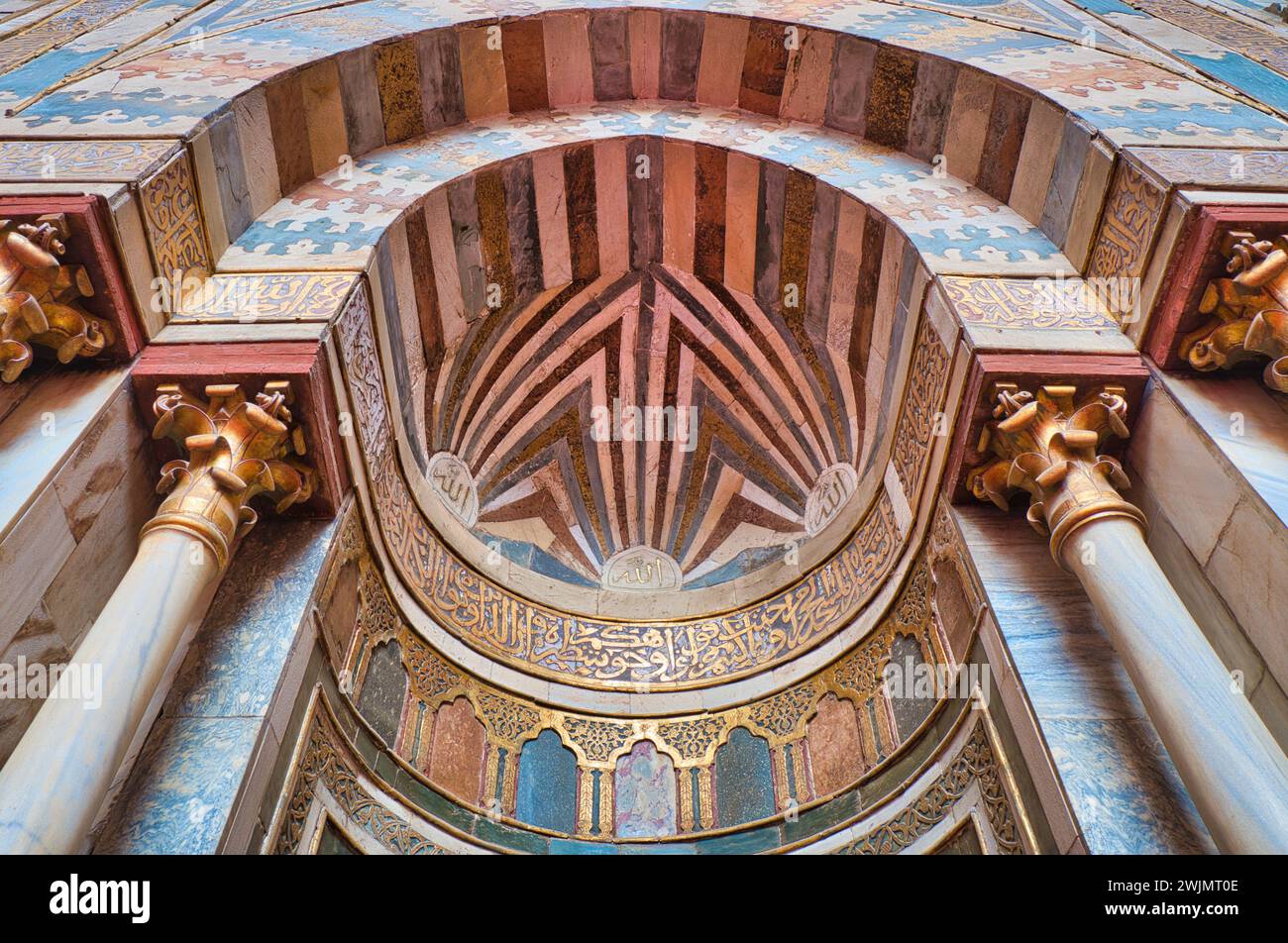 Madrasa mosque of sultan hassan hi-res stock photography and images - Alamy