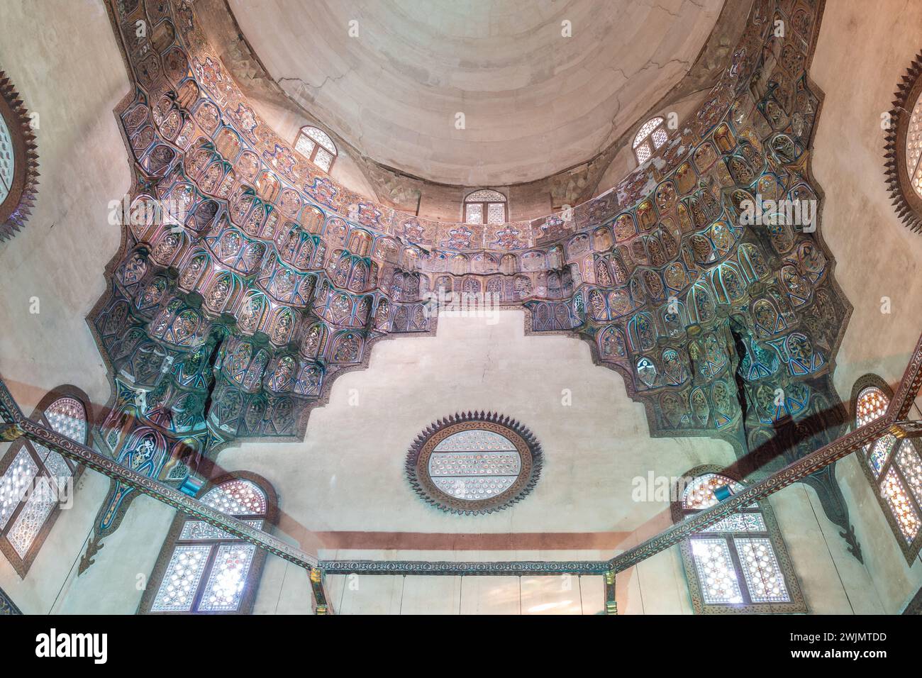Dome inside design of Sultan Hassan Mosque Stock Photo - Alamy