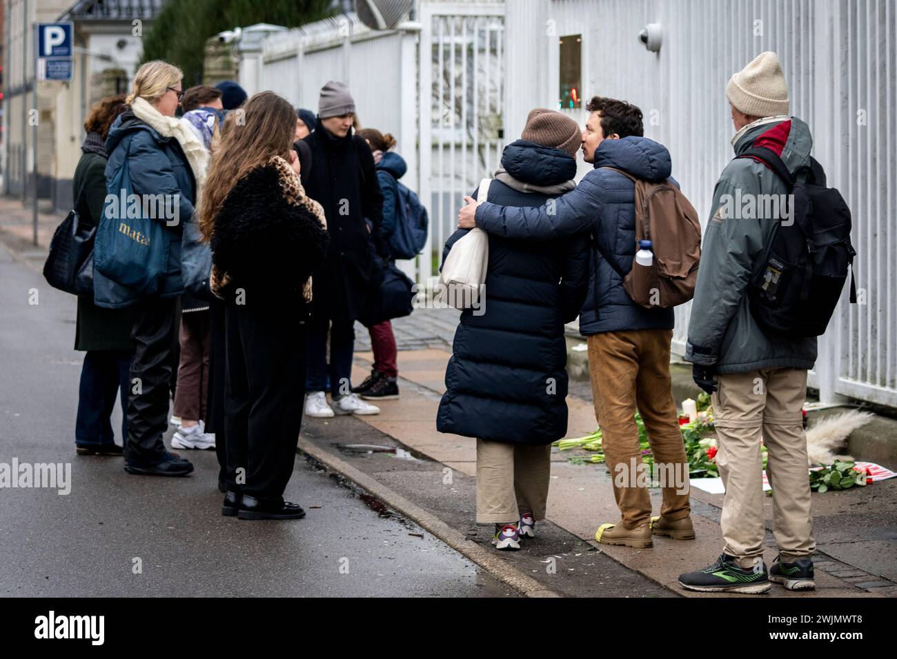Copenhagen February 16, 2024. Flowers is placed and people gathers in ...
