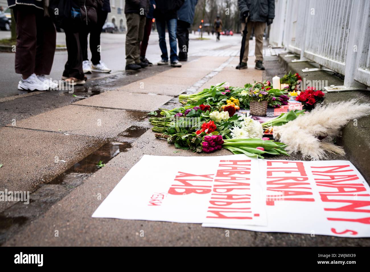 Copenhagen February 16, 2024. Flowers is placed and people gathers in ...