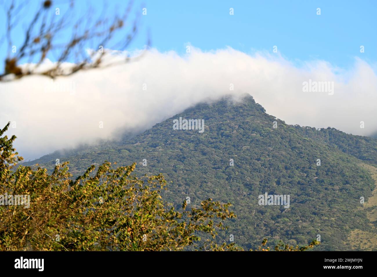 VOLCÁN MIRAVALLES, ALUAJUELA PROVINCE, COSTA RICA: Natural views of ...