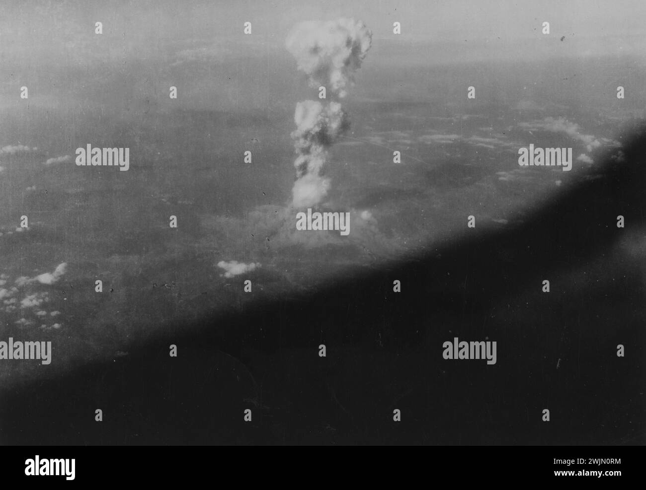 Atomic Bomb disaster, Japan - First atomic bombing of Hiroshima, Japan ...