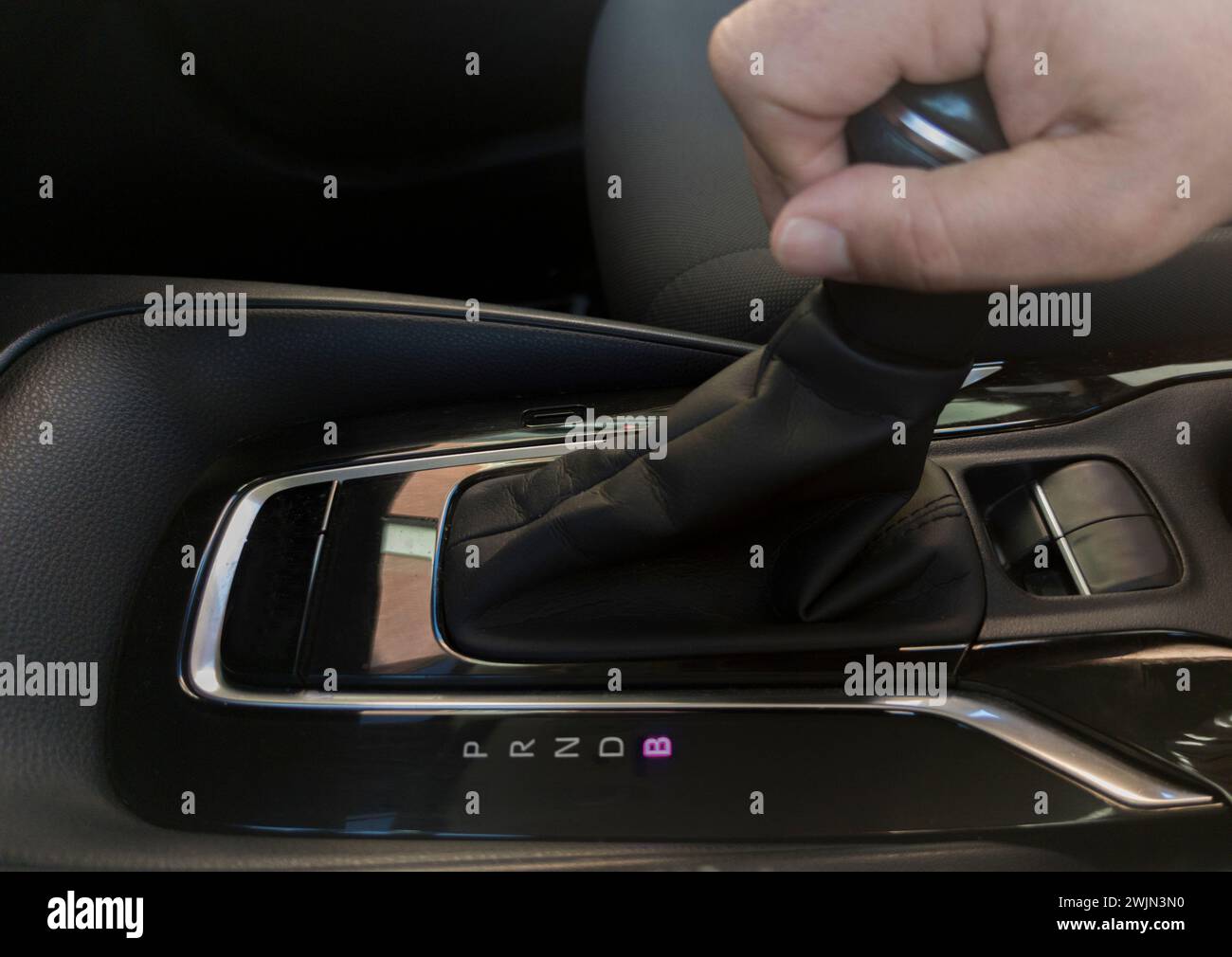 Driver driver putting B gear. Gear selector for an automatic ...