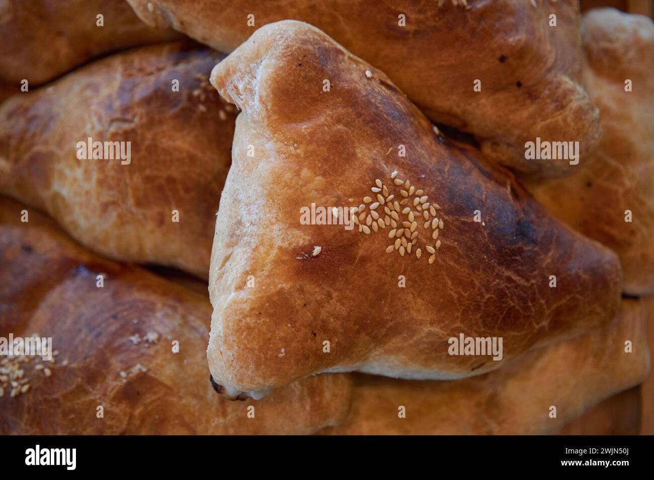 Foo triangular hi-res stock photography and images - Alamy