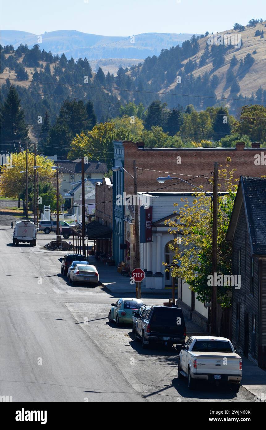 Main street in Fossil, Oregon Stock Photo - Alamy