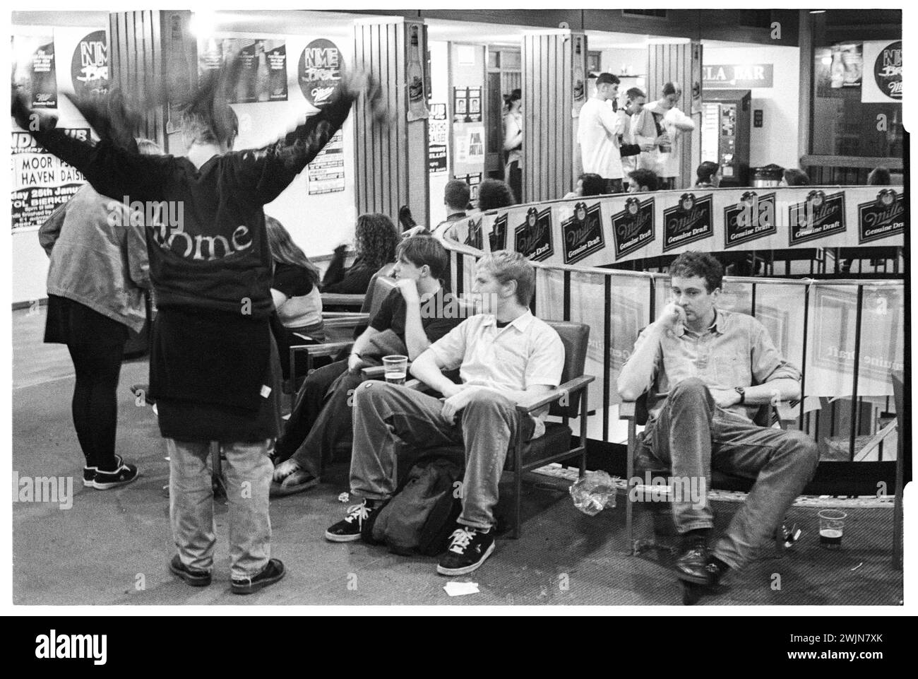 BRITPOP FANS, ANSON ROOMS, BRISTOL, 1996: Britpop fans – one wearing a ...