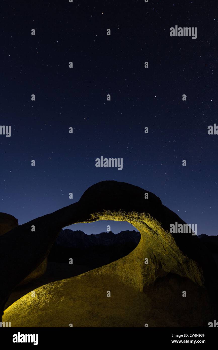 Stars over Mobius Arch in the Alabama Hills near Lone Pine, California ...