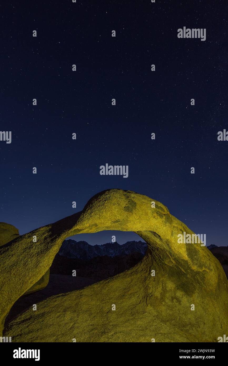 Stars over Mobius Arch in the Alabama Hills near Lone Pine, California ...