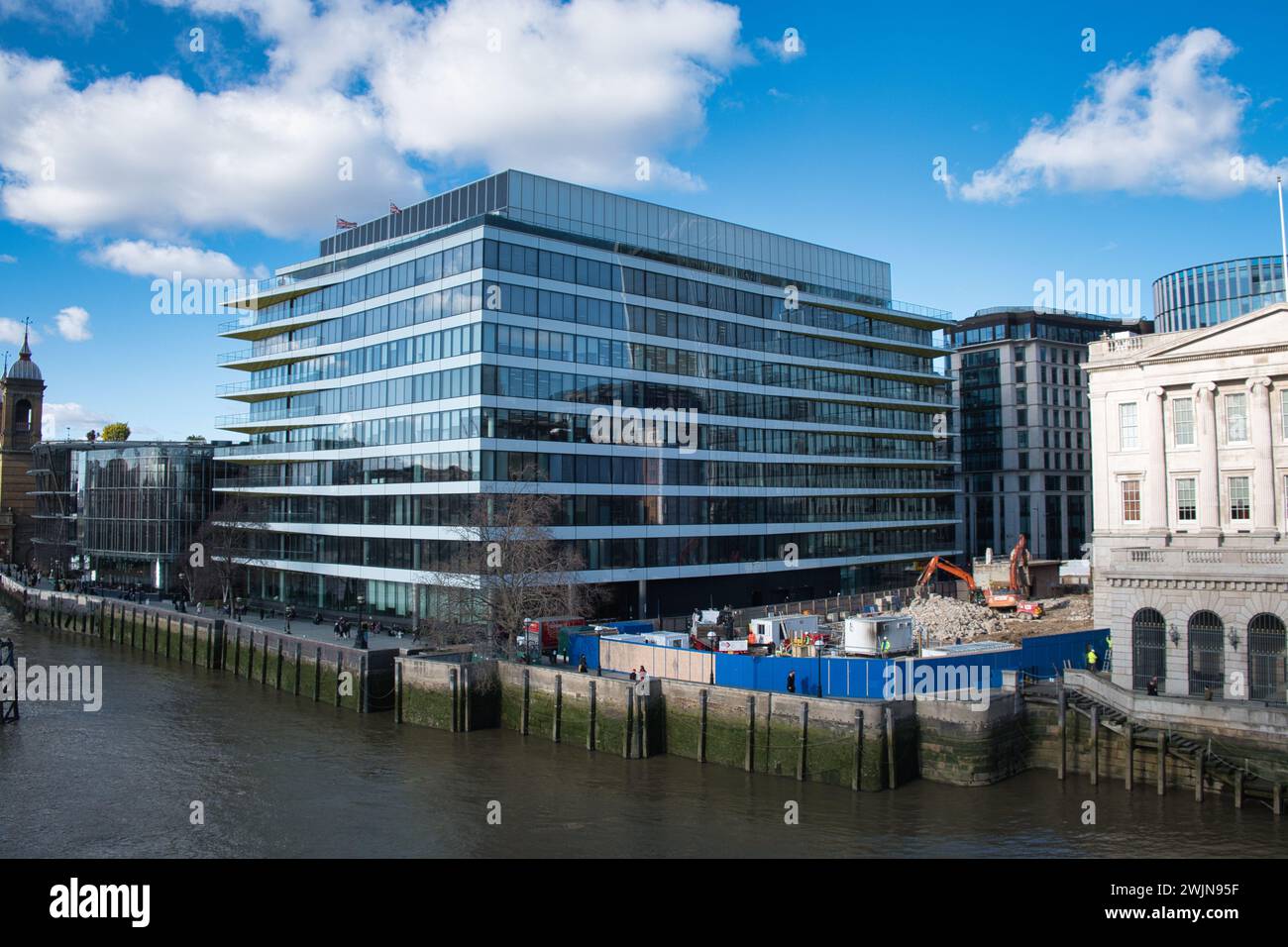 Construction by Riverbank House, Oystergate Walk in London Stock Photo ...