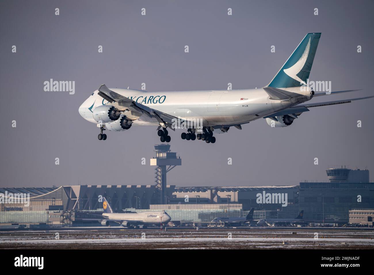 Cathay Pacific Boeing 747-8F freighter approaching Frankfurt FRA ...