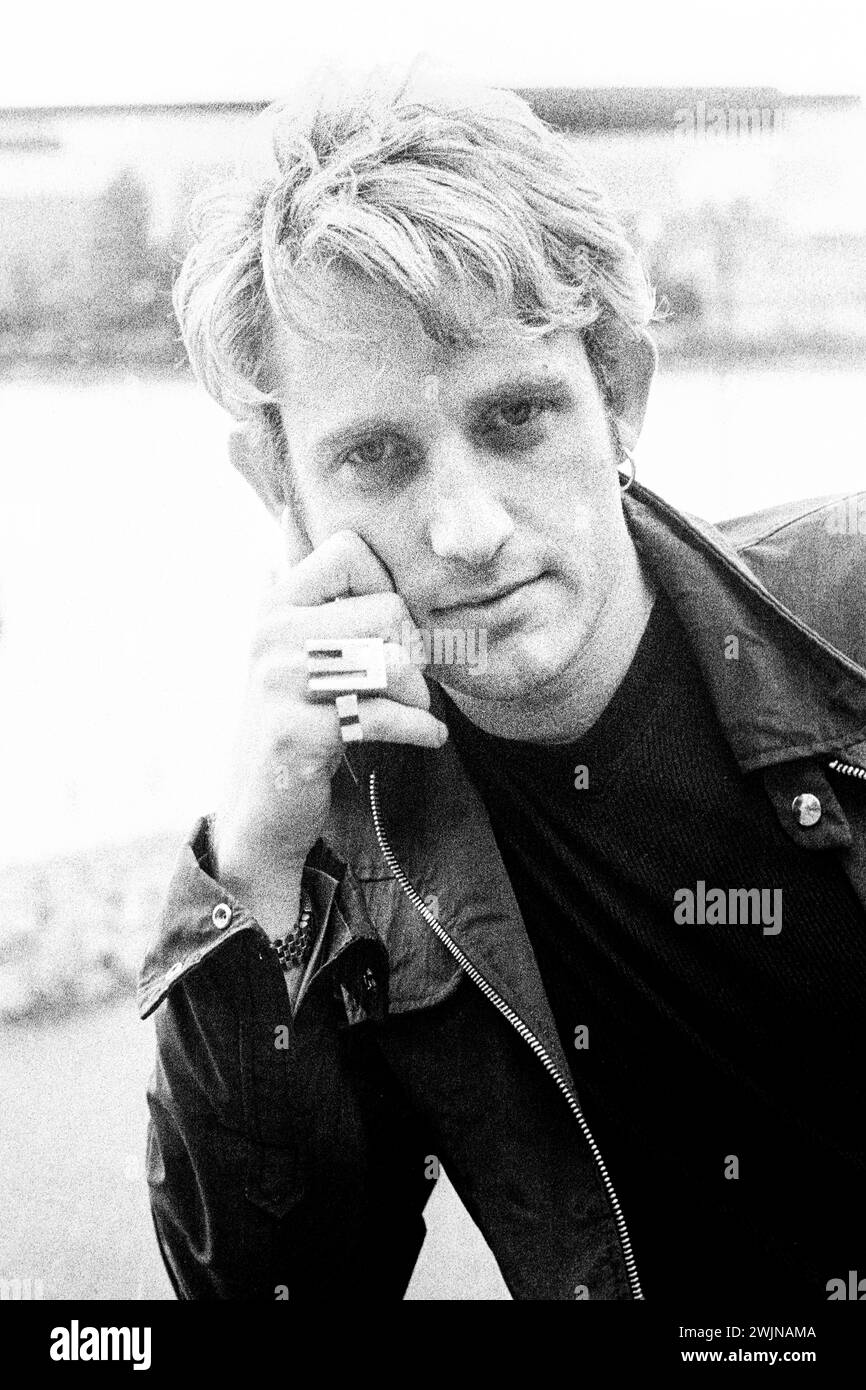 JAKE SHILLINGFORD, MY LIFE STORY, 1997: A backstage portriat of Jake ...