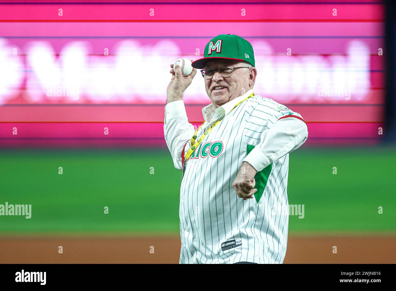 MIAMI, FLORIDA - FEBRUARY 2: Enrique Mazón throwing the first ball ...