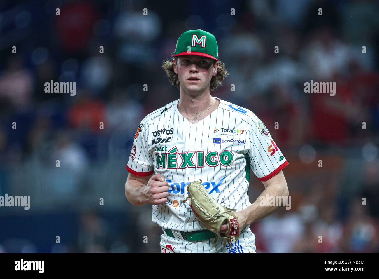 MIAMI, FLORIDA - FEBRUARY 2: Curtis Taylor, pitcher Naranjeros de ...