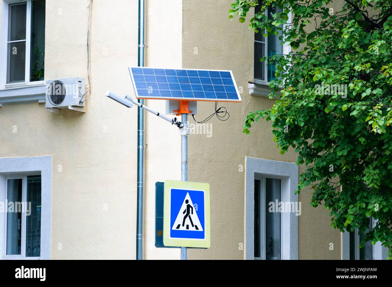 Traffic warning pedestrian crossing sign with its own solar panel ...