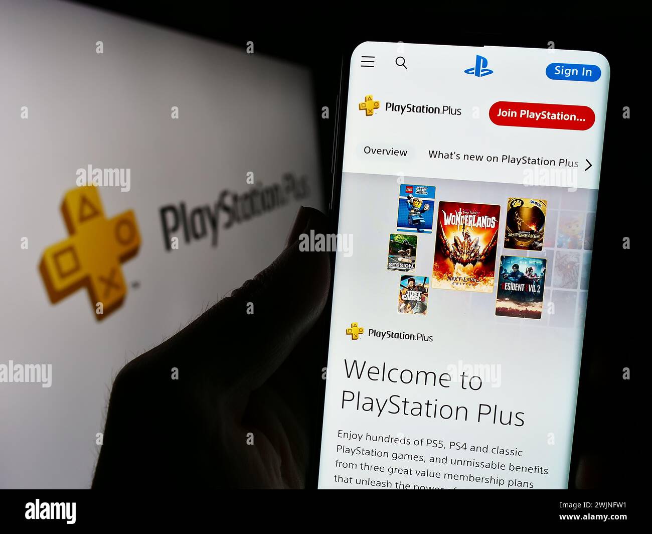 Play station logo hi-res stock photography and images - Alamy