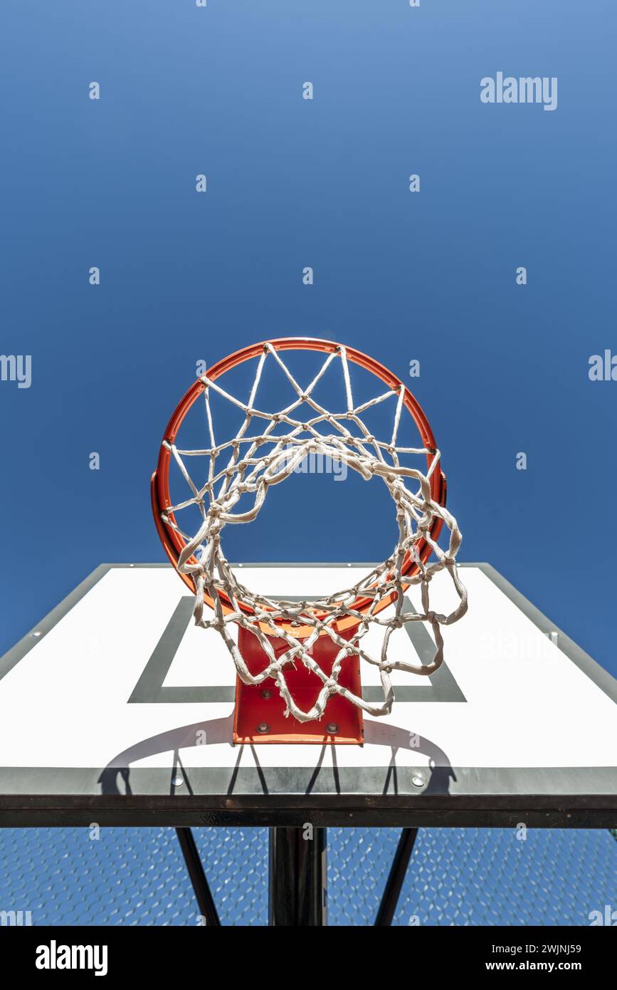 Outdoor primary classroom hi-res stock photography and images - Alamy