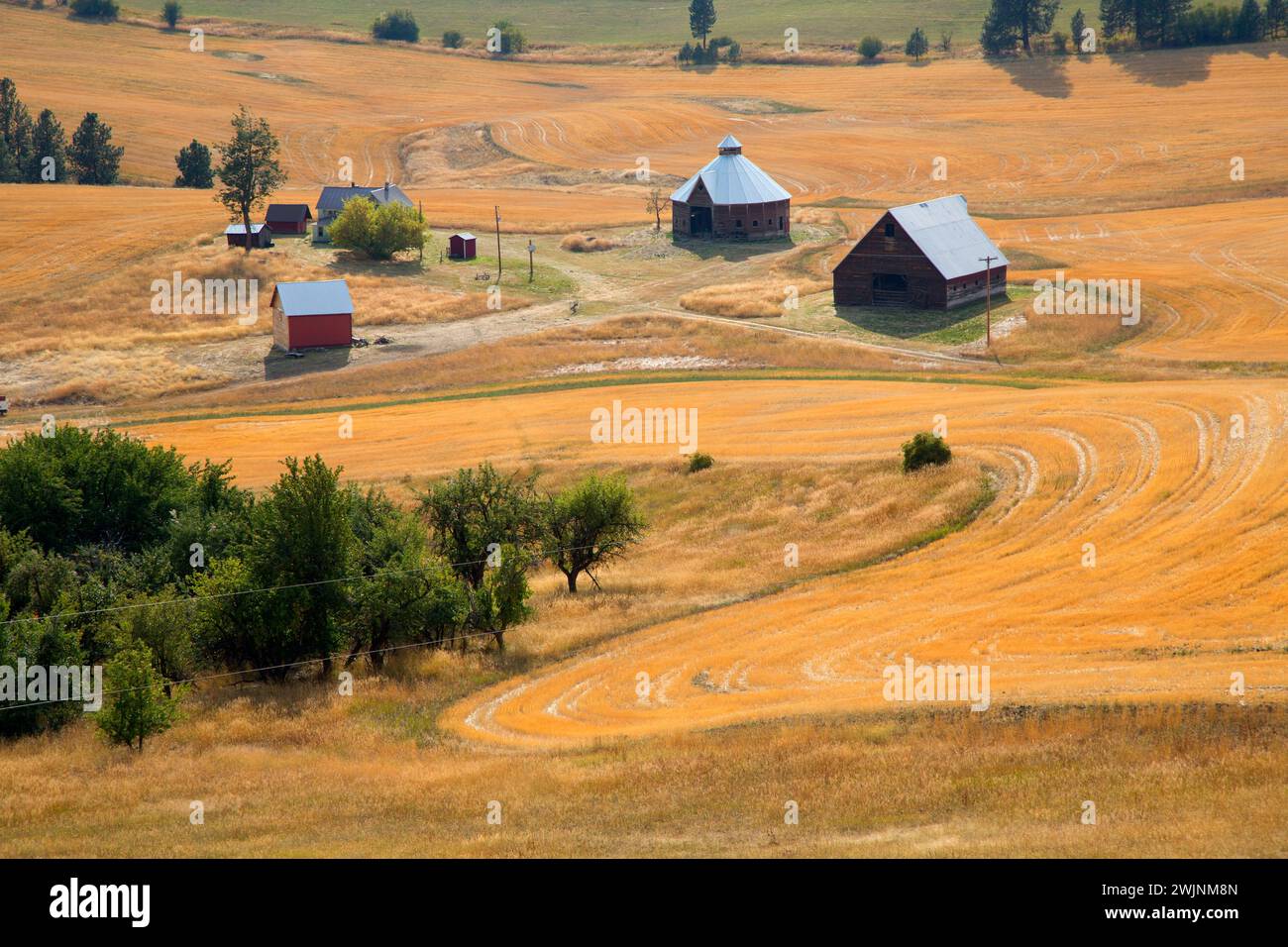 Round barn, Flora, Oregon Stock Photo - Alamy