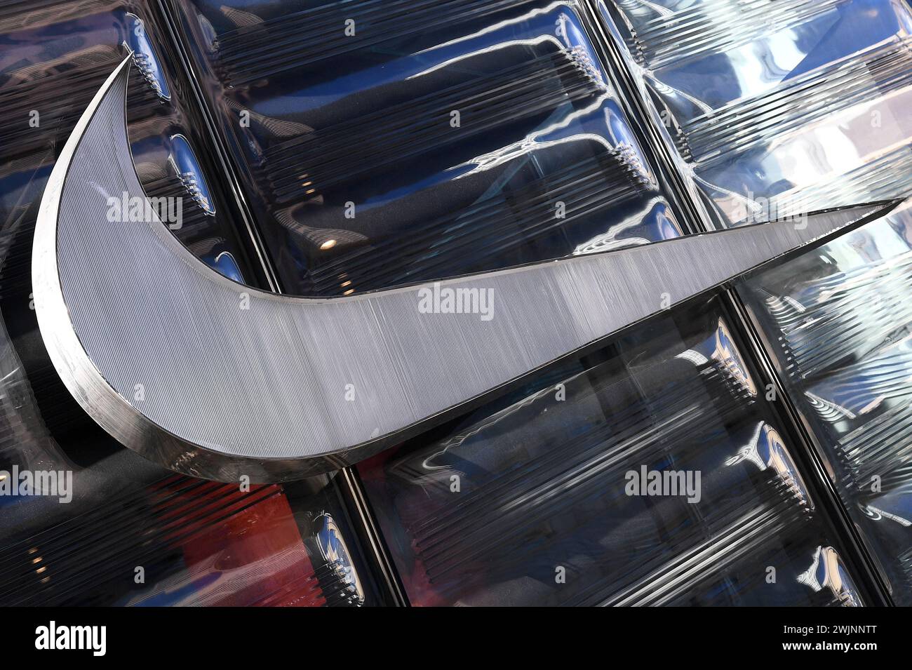 Nike logo cut hi-res stock photography and images - Alamy