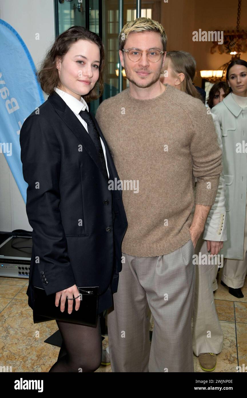 Dominique Devenport und Jannik Schümann beim Empfang der bayerischen Filmförderung FFF während ...