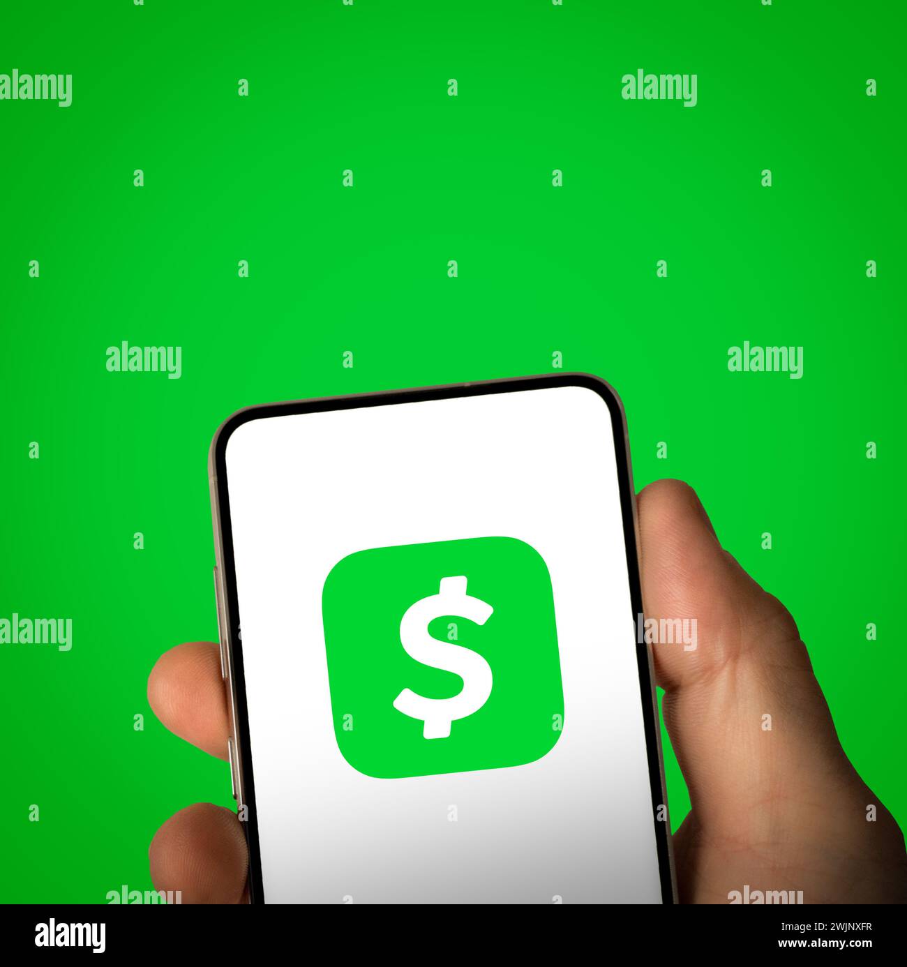 Cash App by Block displayed on mobile device Stock Photo - Alamy