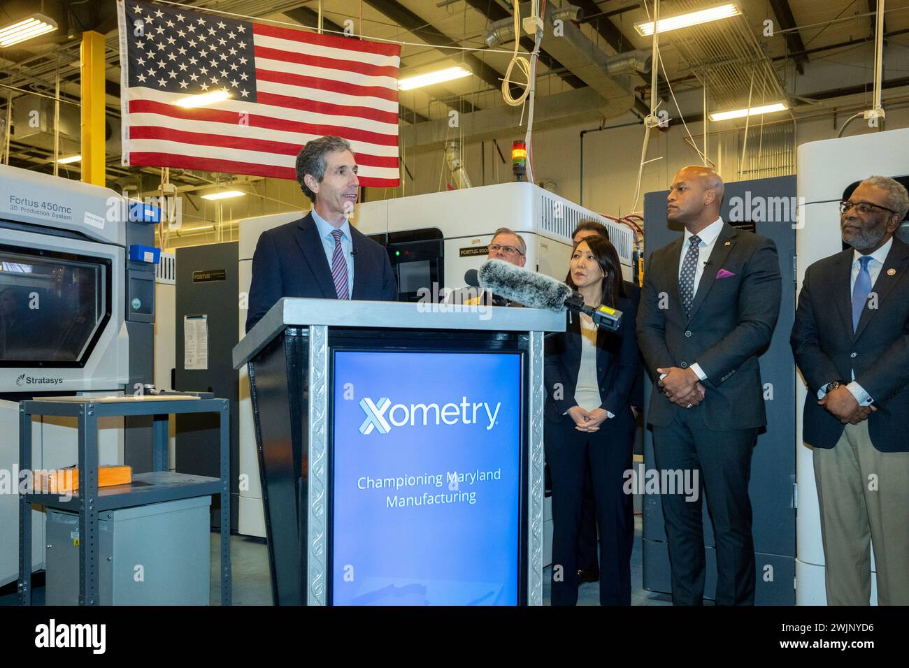 (IMAGE DISTRIBUTED FOR XOMETRY) Xometry CEO Randy Altschuler, left, speaks during an event with ...