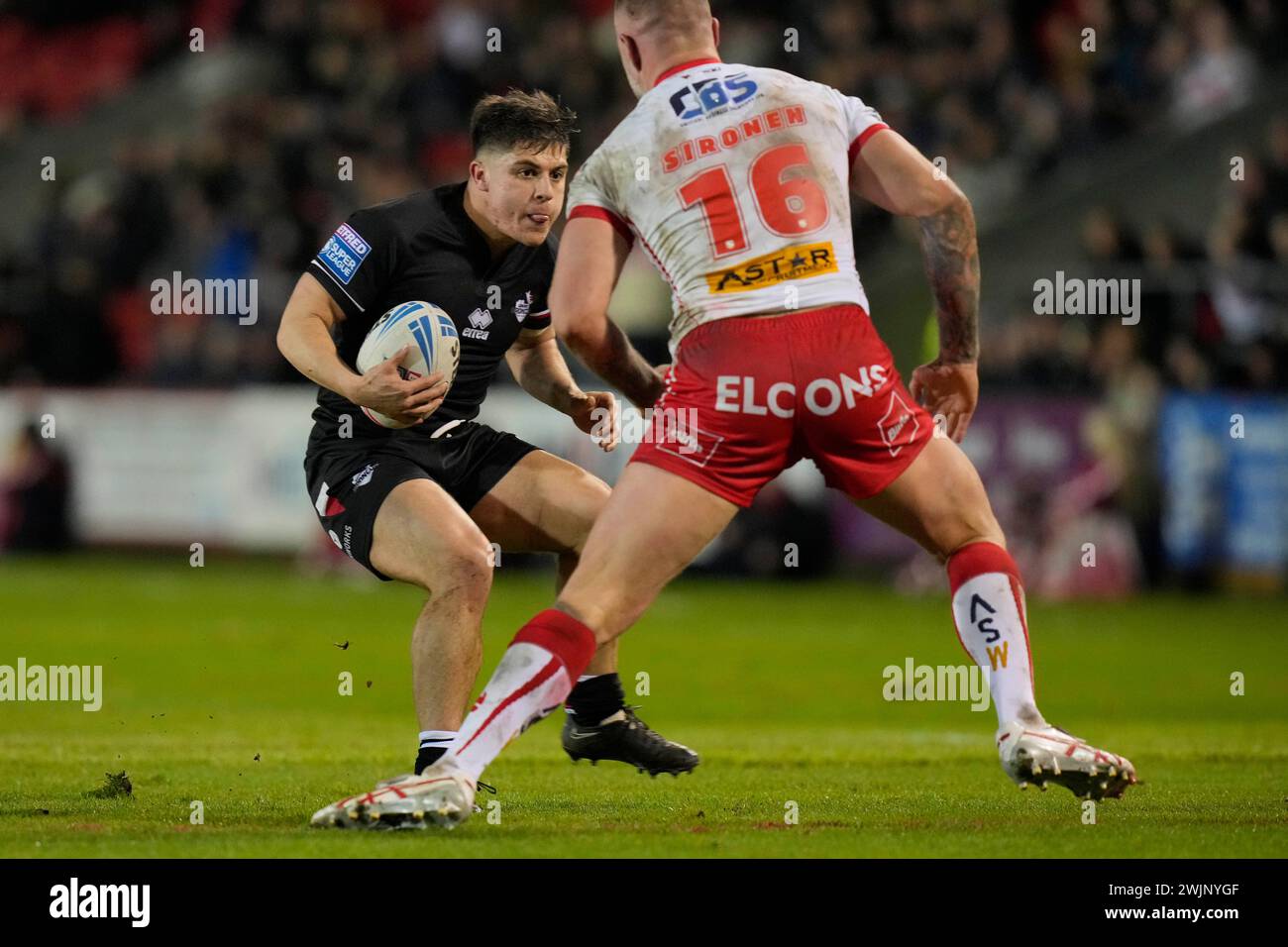 St Helens, UK. 16th Feb, 2024. Oli Leyland of London Broncos steps ...