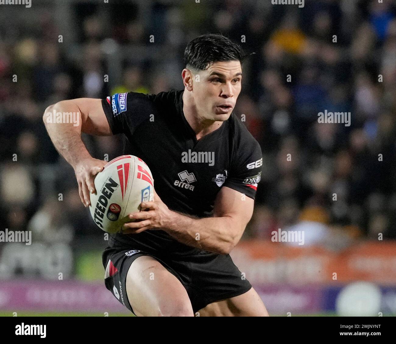 Dean Parata of London Broncos runs with the ball during the Betfred ...
