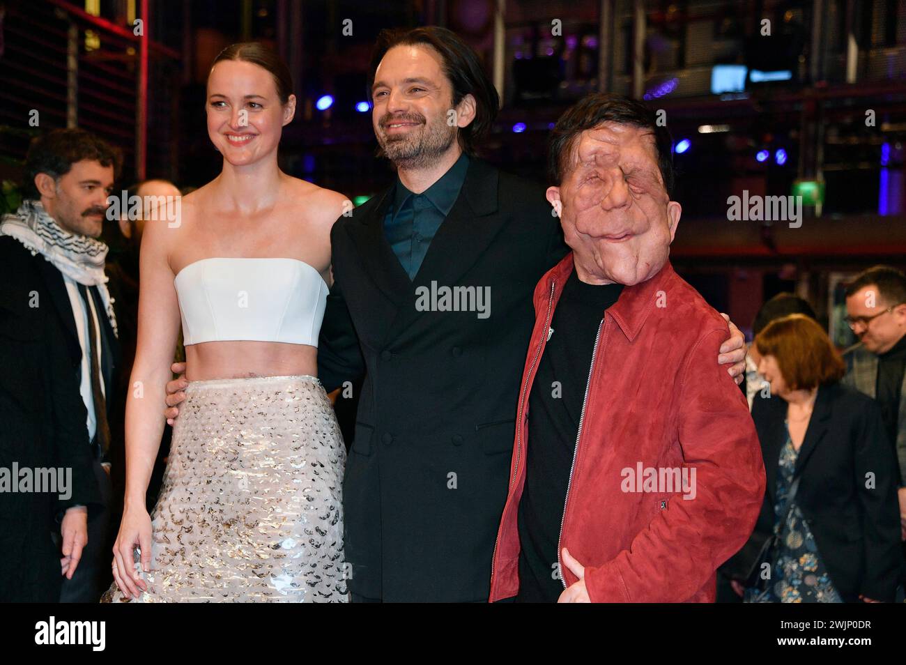 Renate Reinsve, Sebastian Stan und Adam Pearson bei der Premiere des Kinofilms A Different Man ...