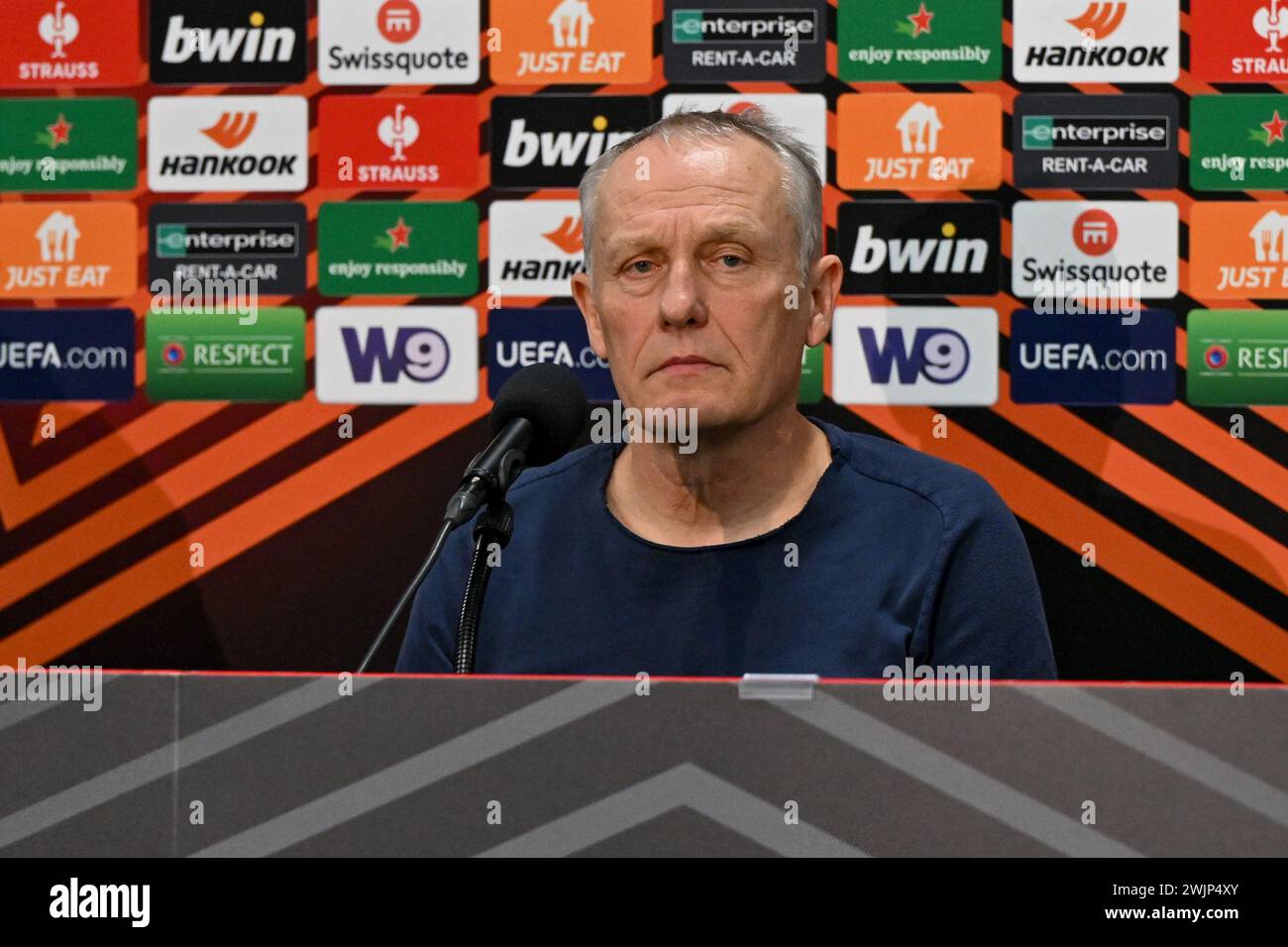 Lens, France. 16th Feb, 2024. Head Coach Christian Streich of Freiburg ...