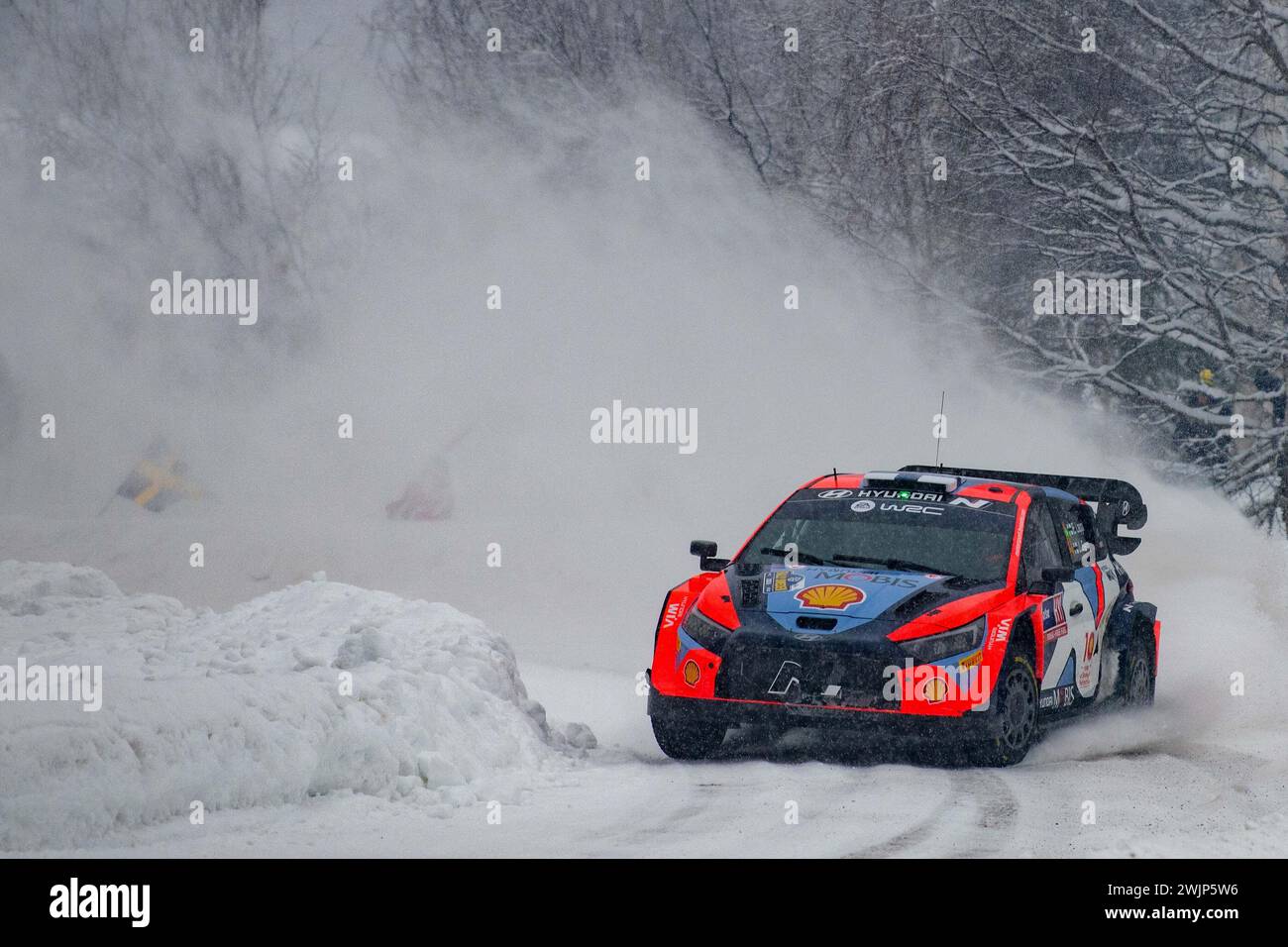 Umea, Sweden. 16th Feb, 2024., They Face One Of Race, During Fia World ...