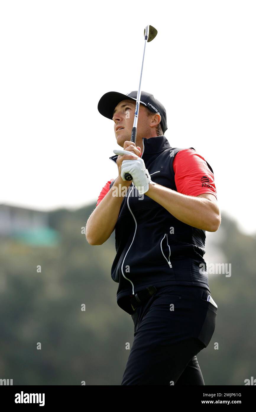 Jordan Spieth watches his second shot on the eighth hole during the ...