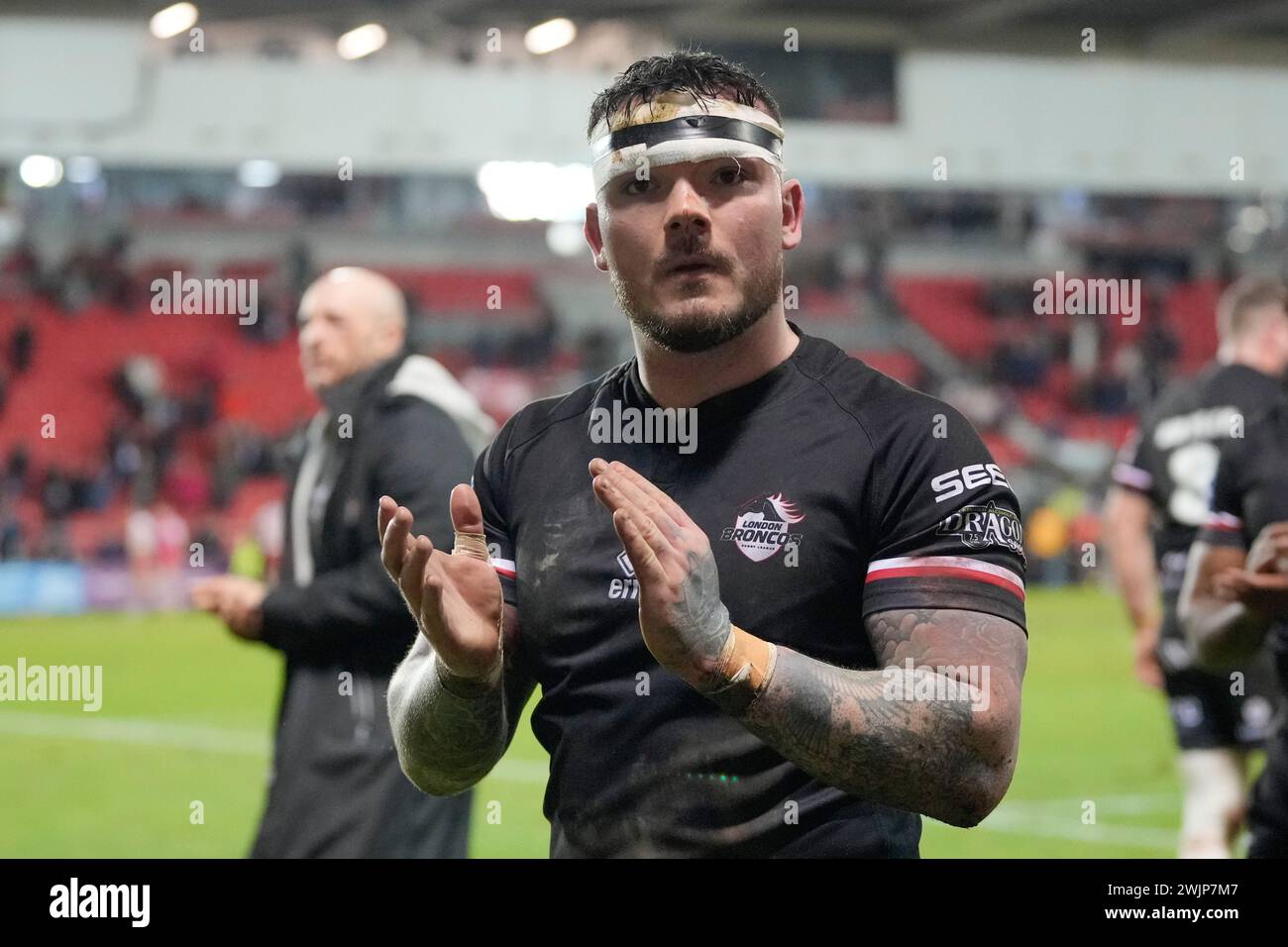 Robbie Storey of London Broncos salutes the fans after the Betfred ...