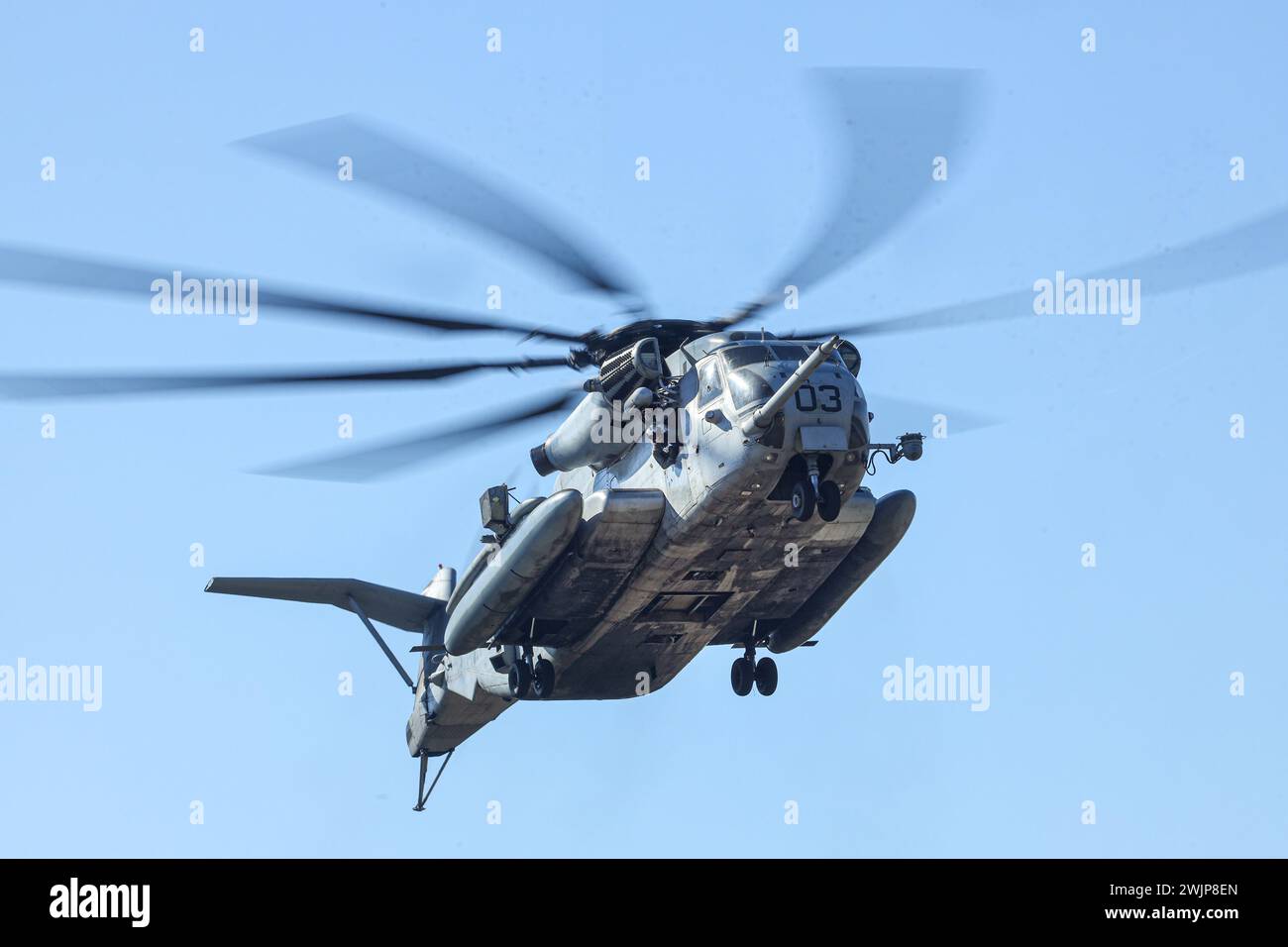 U.S. Marines with Marine Heavy Helicopter Training Squadron 302, Marine ...
