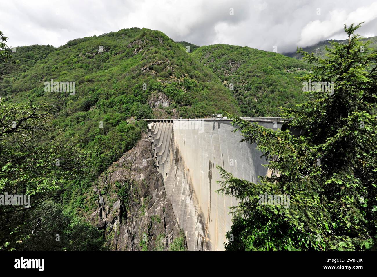 Contra dam with lateral overflows, site of James Bond's bungee jump in ...
