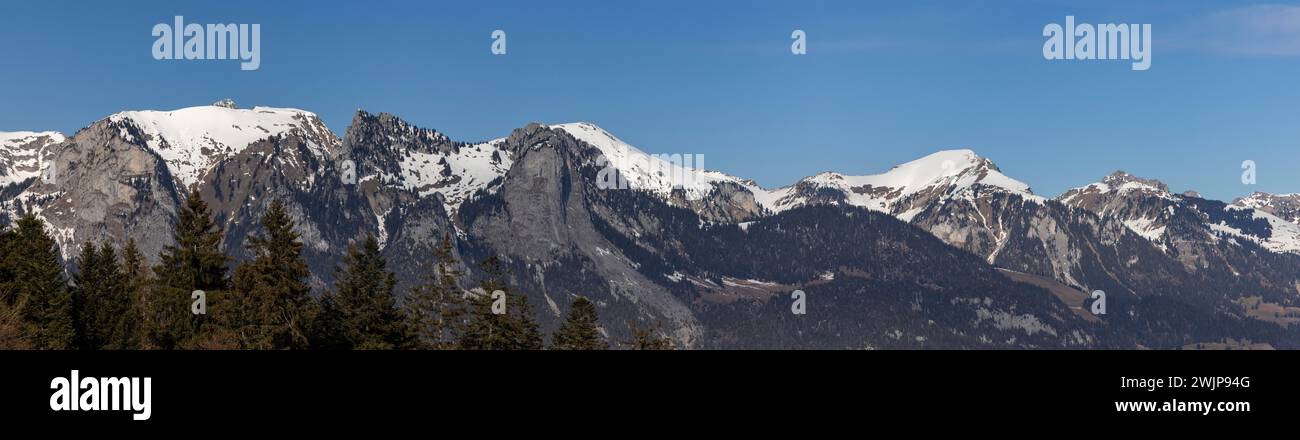 View to Schibe, Hahnen, Mittagflue, Trimlehorn, Sparenmoos, Bernese ...