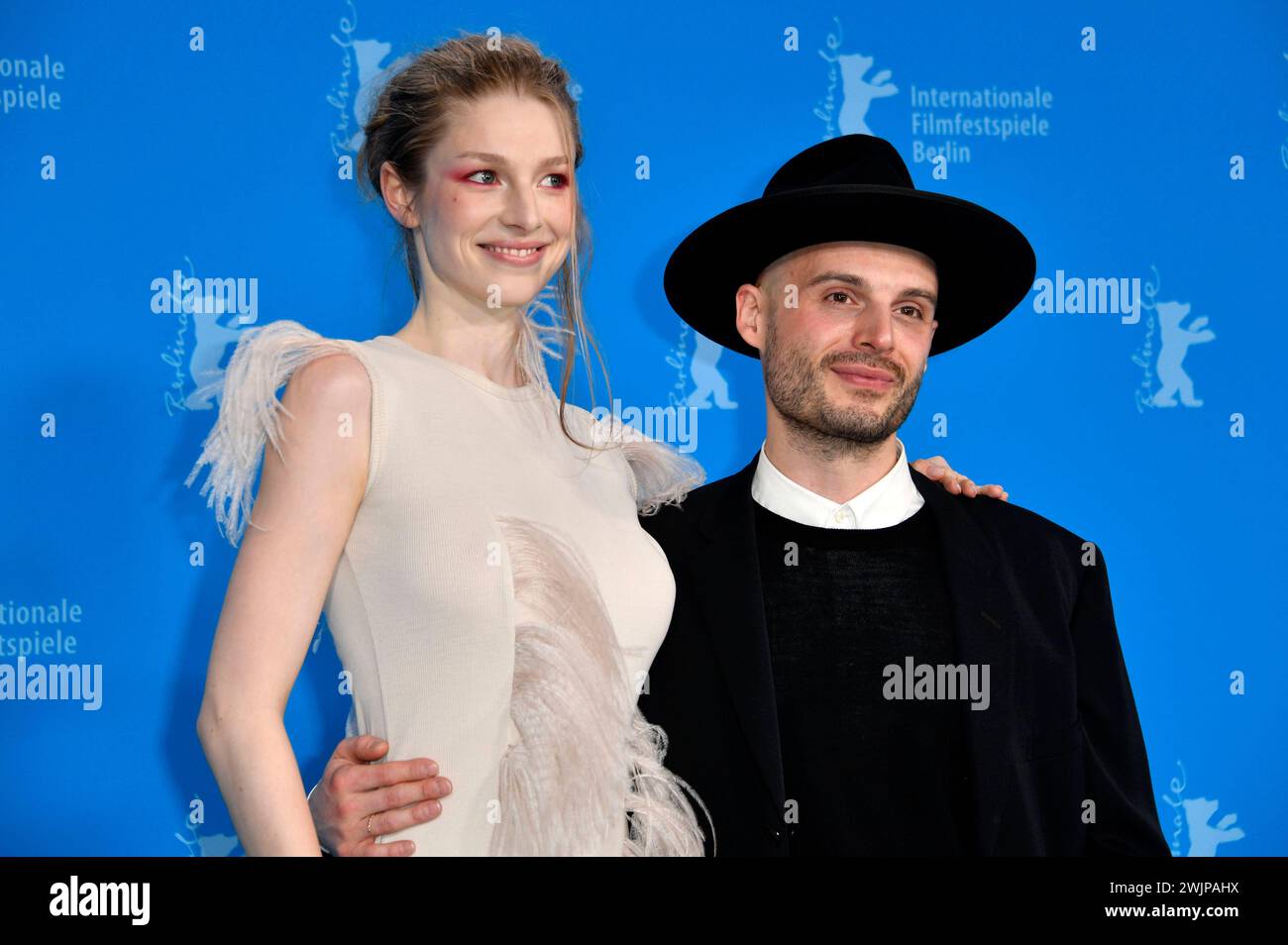 Hunter Schafer und Tilman Singer beim Photocall zum Kinofilm Cuckoo auf ...