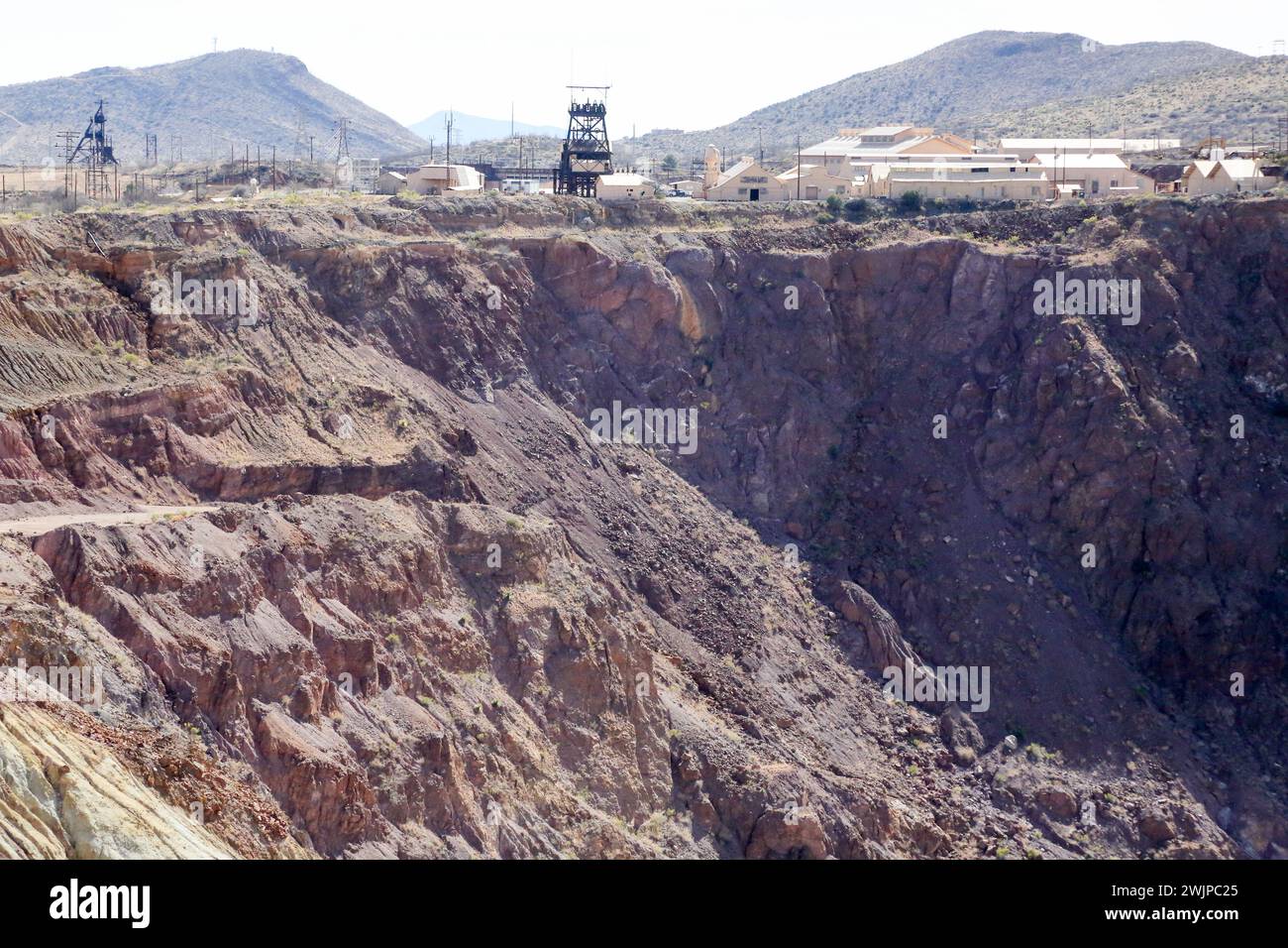 Lavender Pit open pit copper mine in Bisbee, Arizona Stock Photo - Alamy