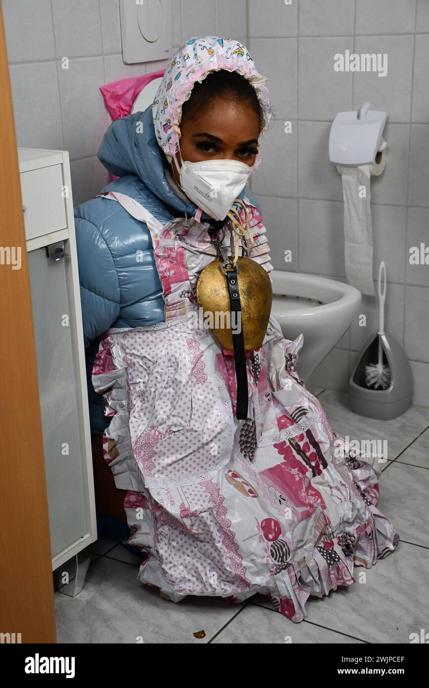 Alis German girl Beritzulma wears her FFP2 mask 24/7 Stock Photo - Alamy