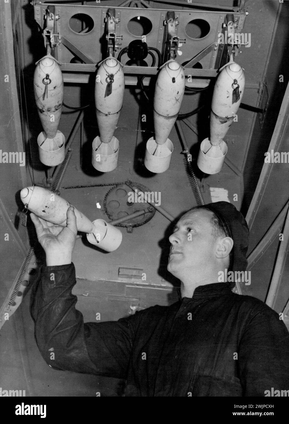 Practice bomb hi-res stock photography and images - Alamy