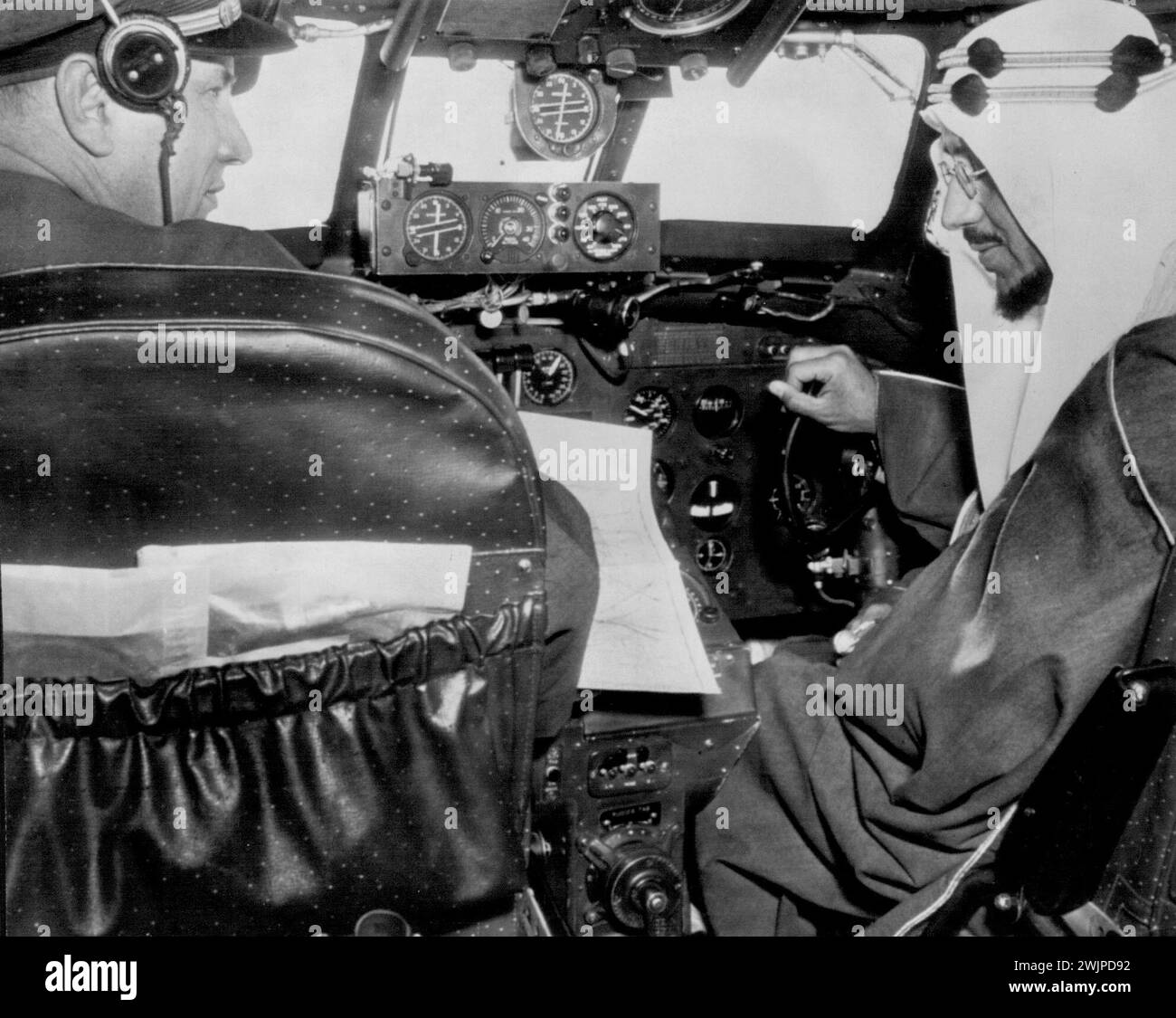 Operation controls Black and White Stock Photos & Images - Alamy