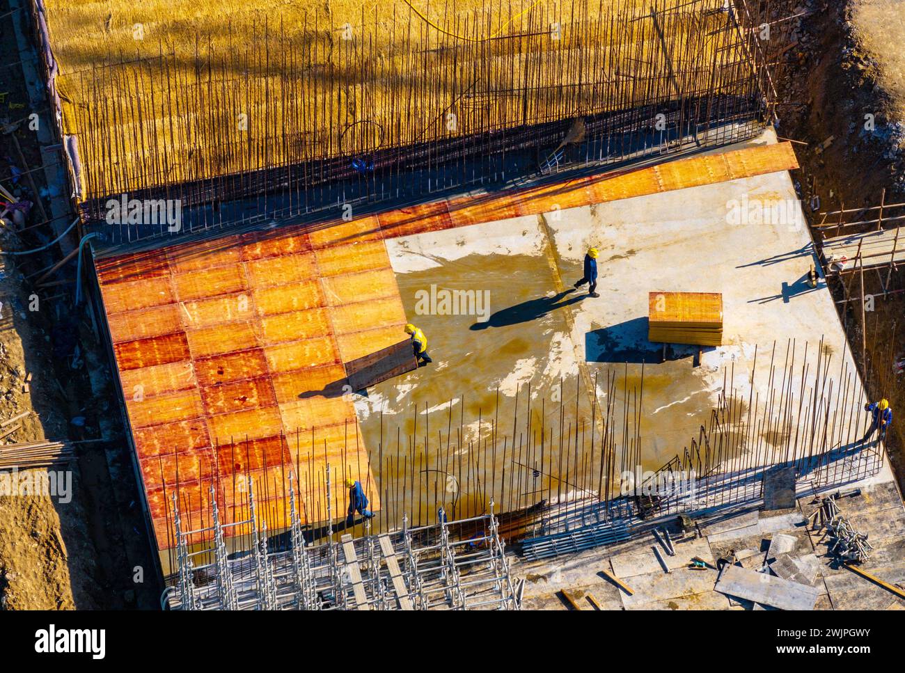 HUAI'AN, CHINA - FEBRUARY 16, 2024 - Workers work at the construction ...
