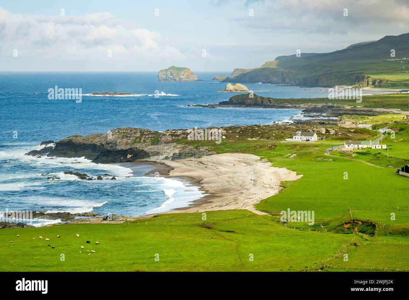 Portmor or Kitters Beach, Malin Head, Ireland's northernmost point ...