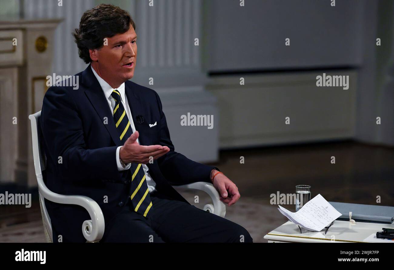 American Right Wing broadcaster, Tucker Carlson interviews Russian ...