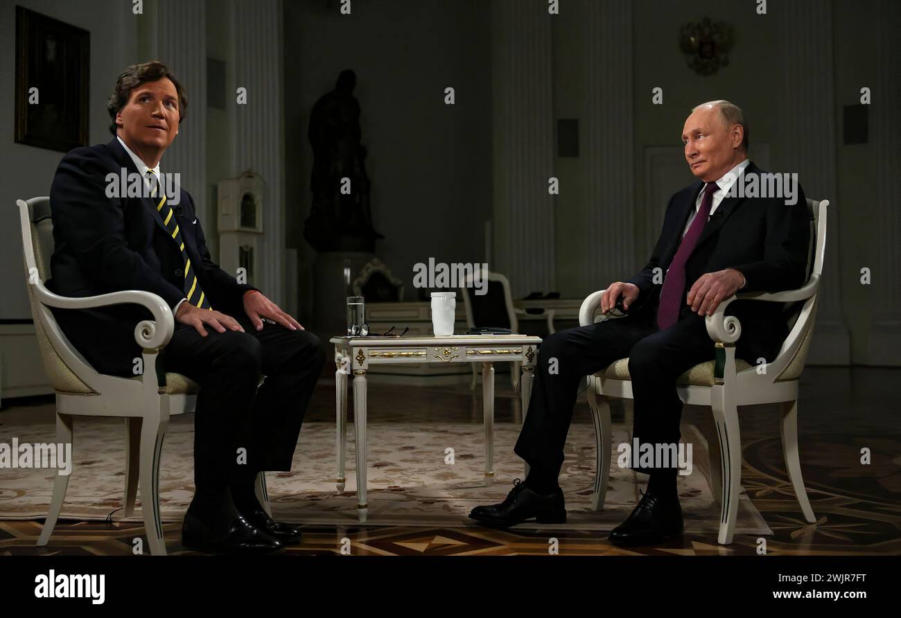 American Right Wing broadcaster, Tucker Carlson interviews Russian ...