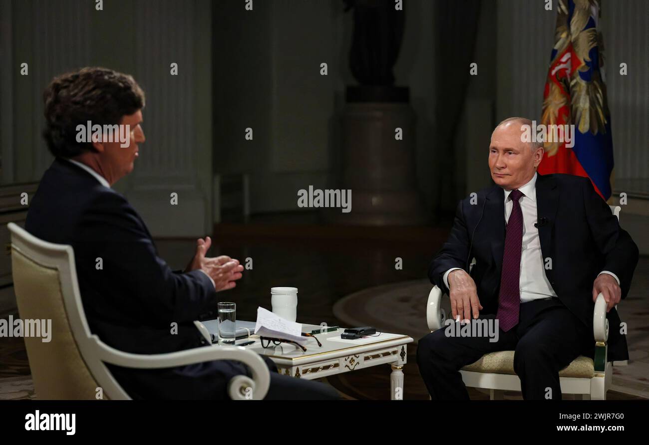 American Right Wing broadcaster, Tucker Carlson interviews Russian ...