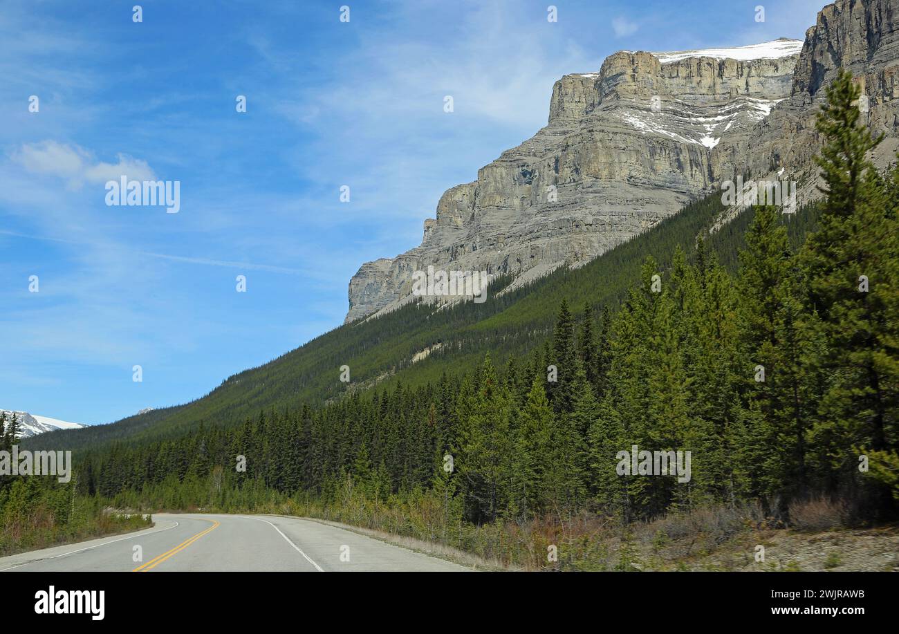 Icefield Parkway and cliffs, Canada Stock Photo - Alamy