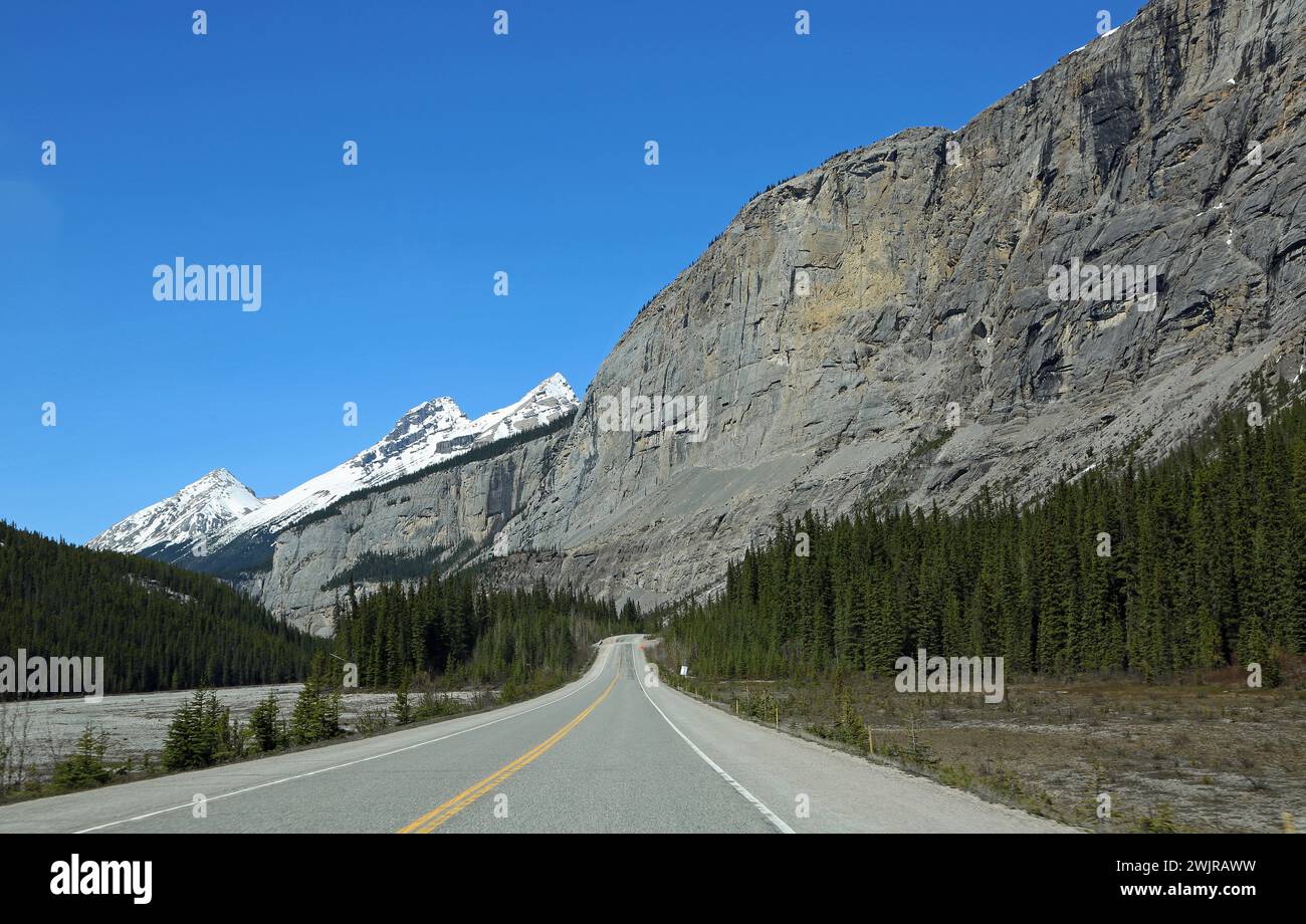 Weeping wall canada hi-res stock photography and images - Alamy