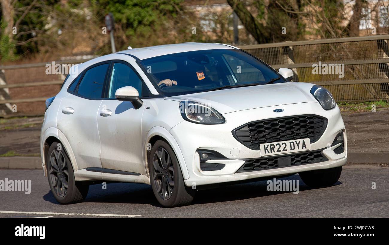 Milton Keynes,UK-Feb 16th 2024: 2022 white Ford Puma car driving on an ...