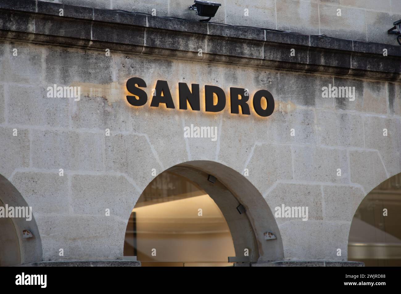 Sandro logo hi-res stock photography and images - Alamy