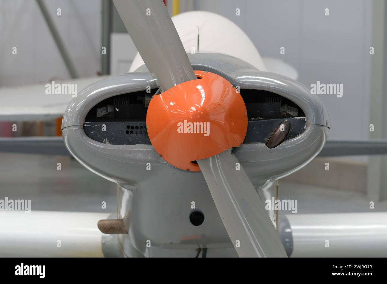 Airplane air screws hi-res stock photography and images - Alamy